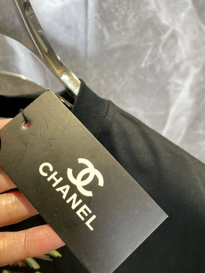 Brand-original Chanel T-Shirts