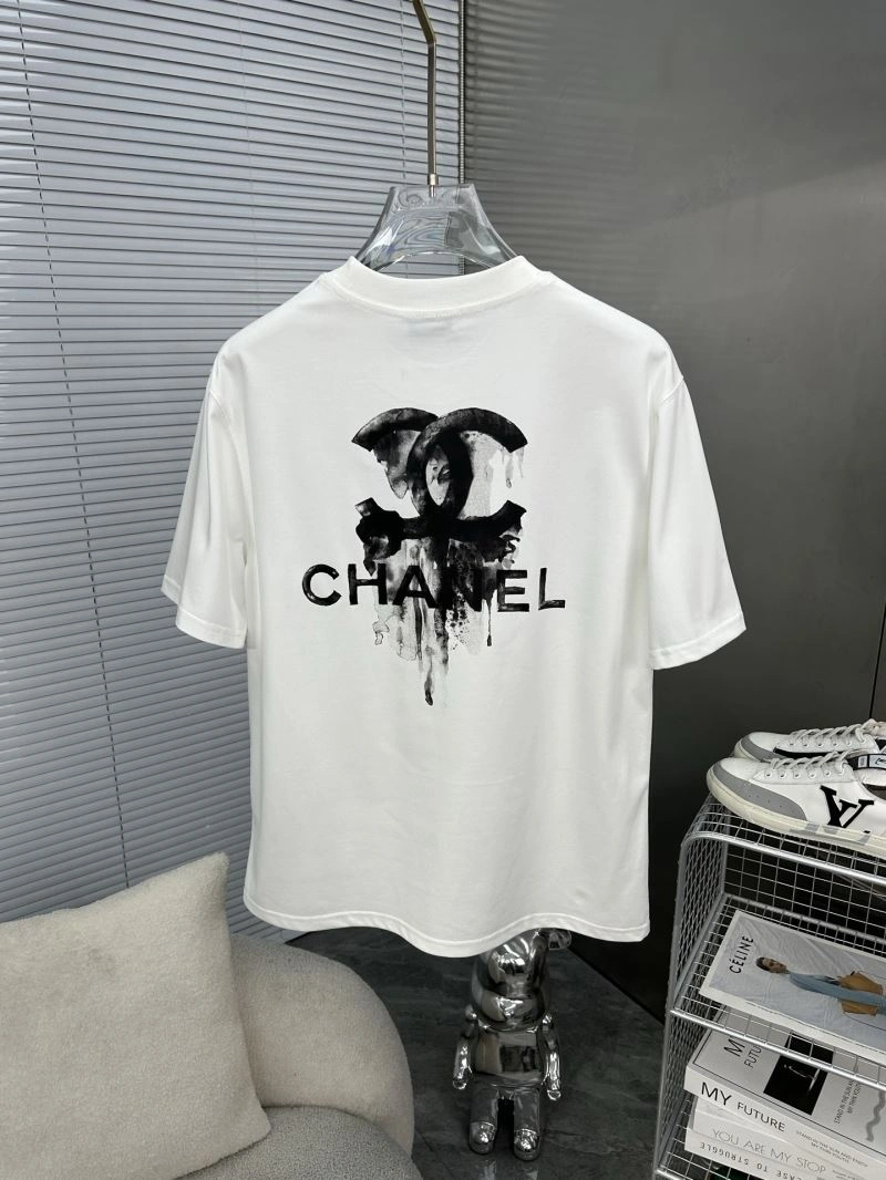 Low-cost Chanel T-Shirts