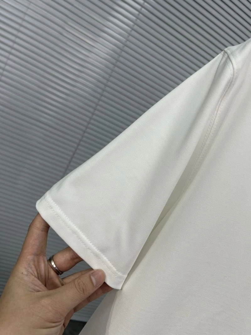Low-cost Chanel T-Shirts
