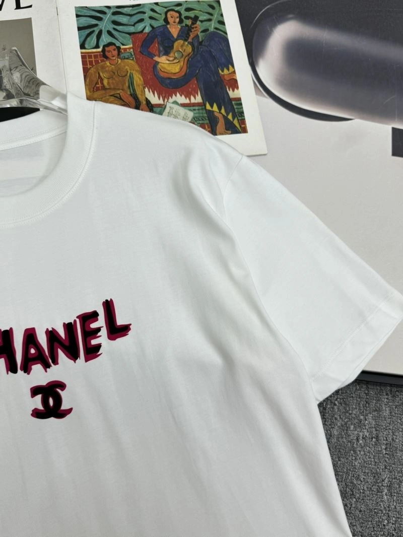 Bargain Chanel T-Shirts