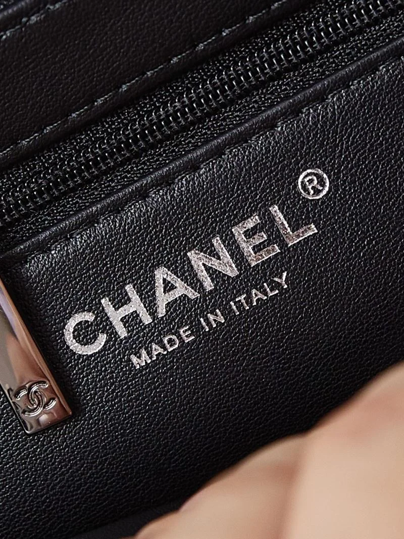 Bargain Chanel Top Handle Bags