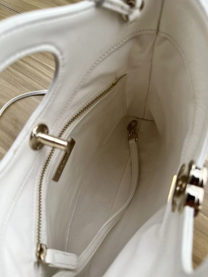 Top mirror Chanel Top Handle Bags