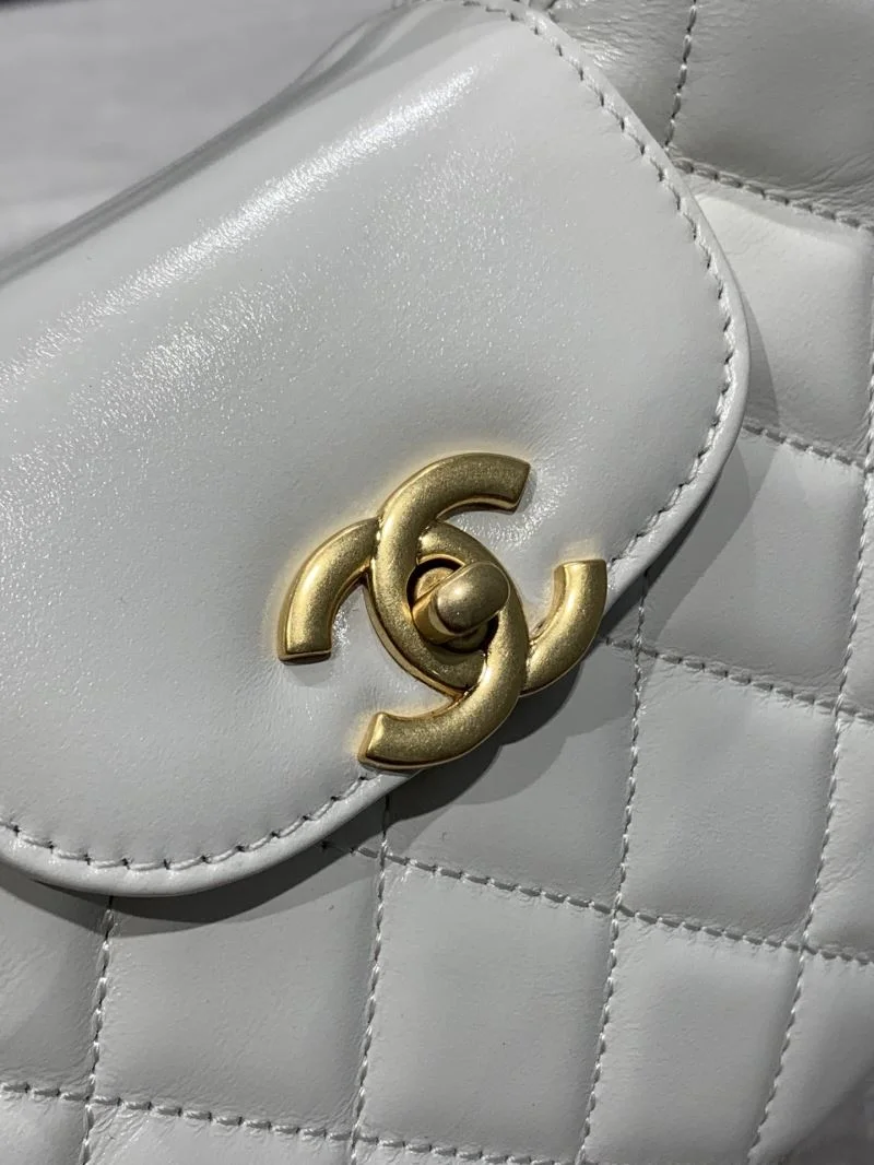 Bargain Chanel Top Handle Bags