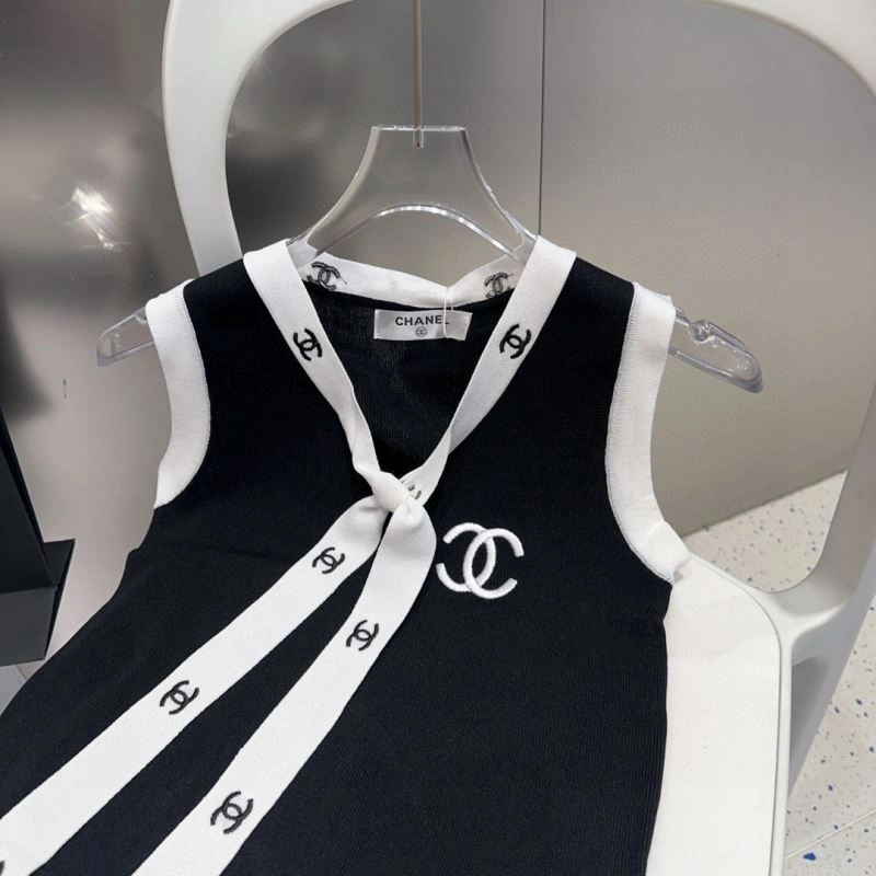 Accurate model Chanel Vest