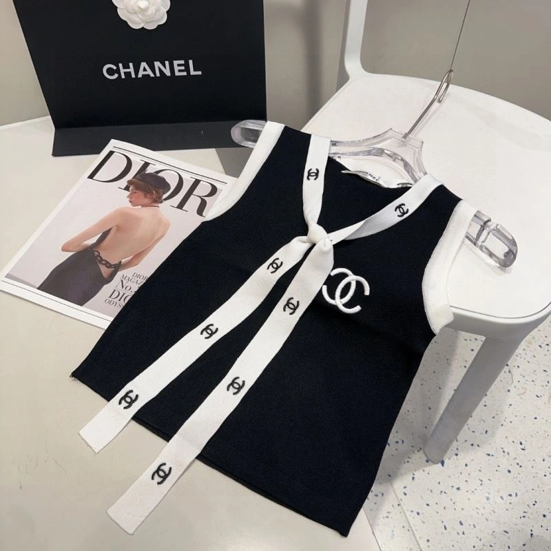 Accurate model Chanel Vest