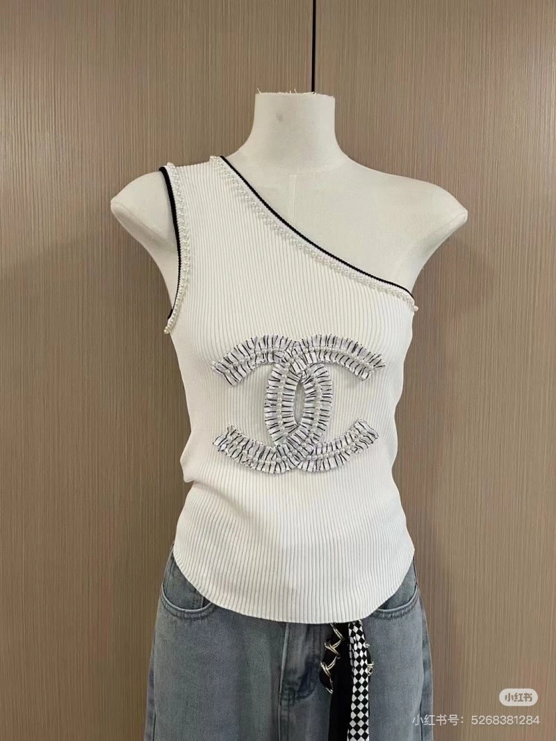 Accurate model Chanel Vest