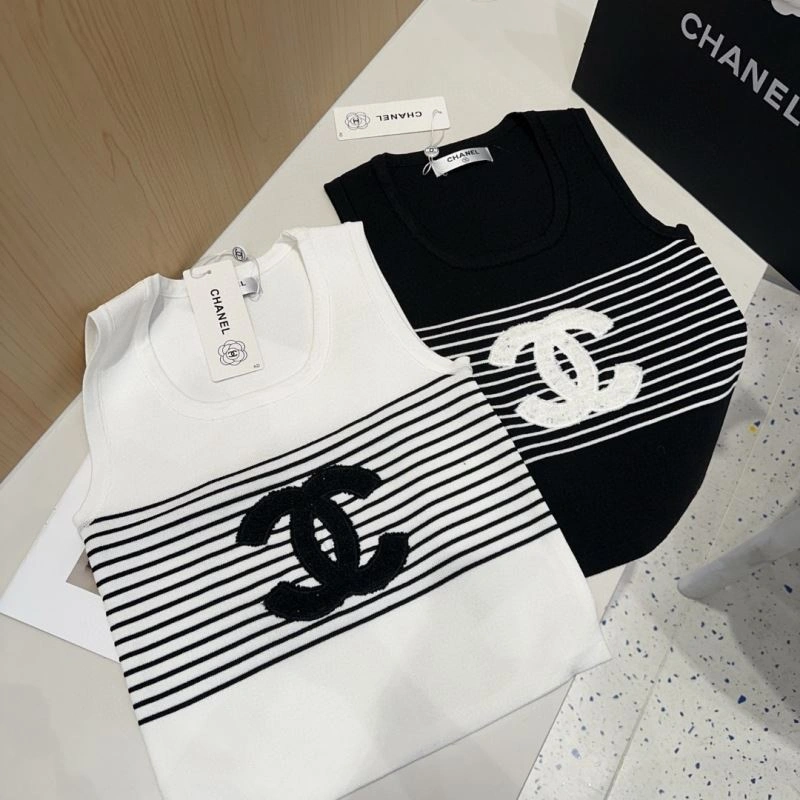 Accurate model Chanel Vest