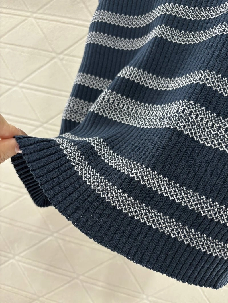 Low-cost Chanel Vest