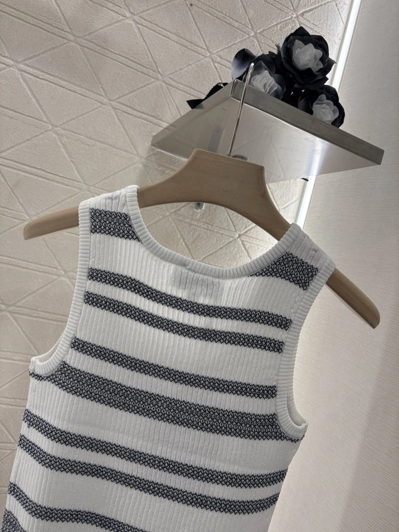 Legit Chanel Vest