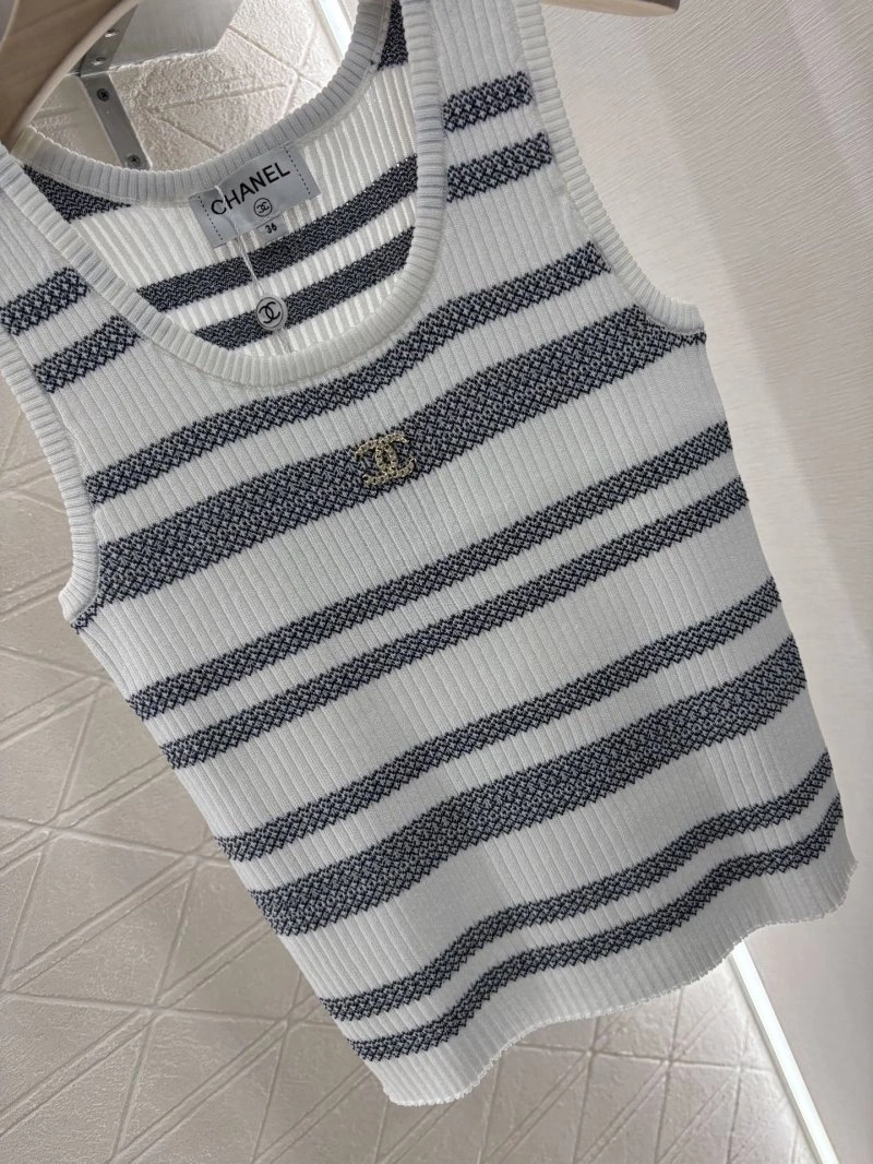 Legit Chanel Vest