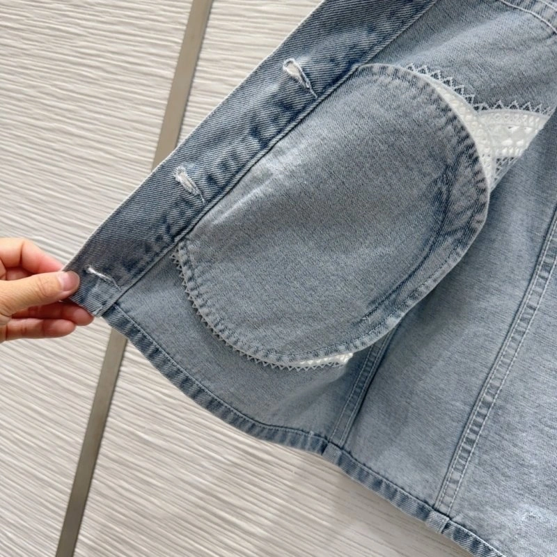 Factory-made Chanel Vest