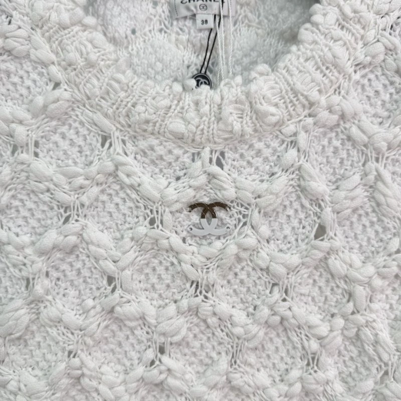 Accurate model Chanel Vest