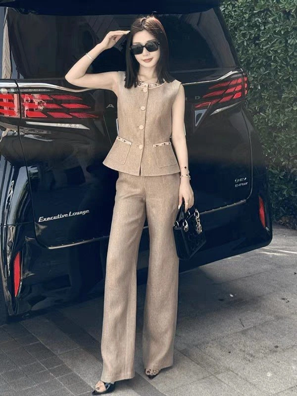 Factory-made Chanel Vest