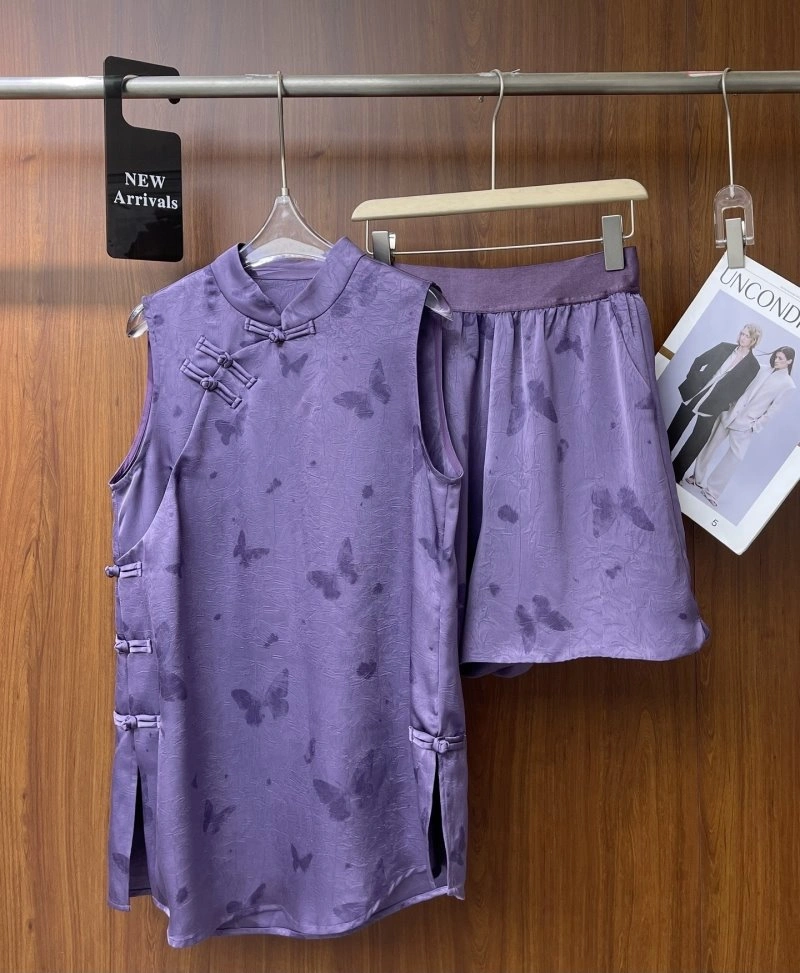Brand-authenticated Chanel Vest
