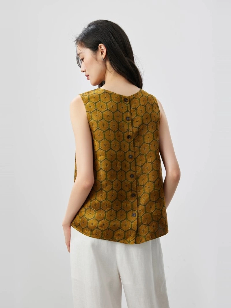 Precise copy Chanel Vest
