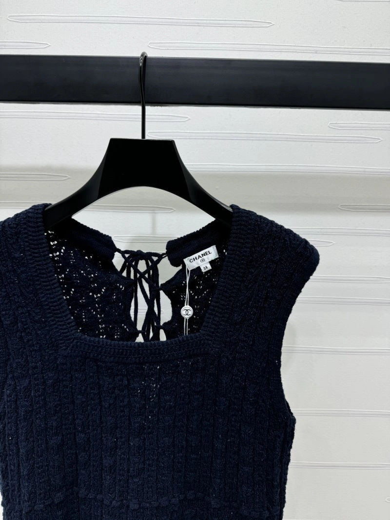 Top match Chanel Vest