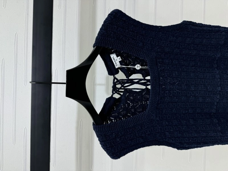 Top match Chanel Vest