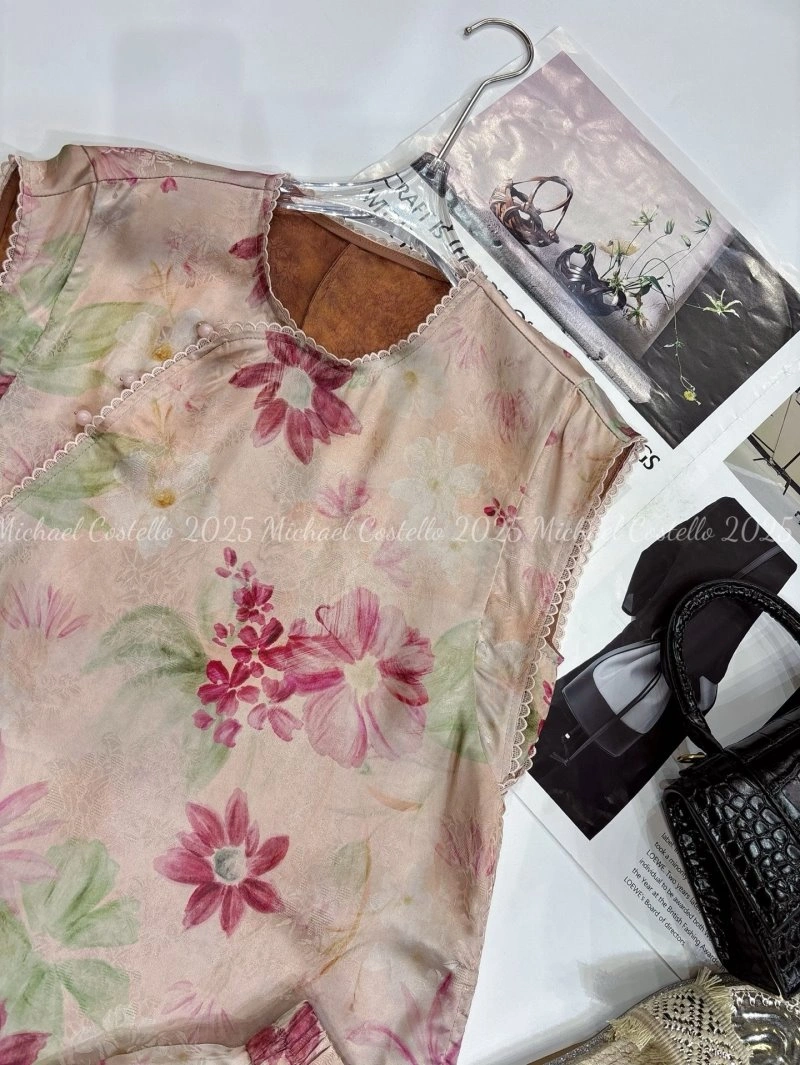 Legit Chanel Vest