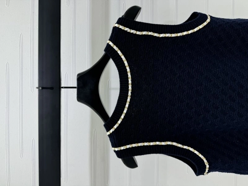 Cut-rate Chanel Vest
