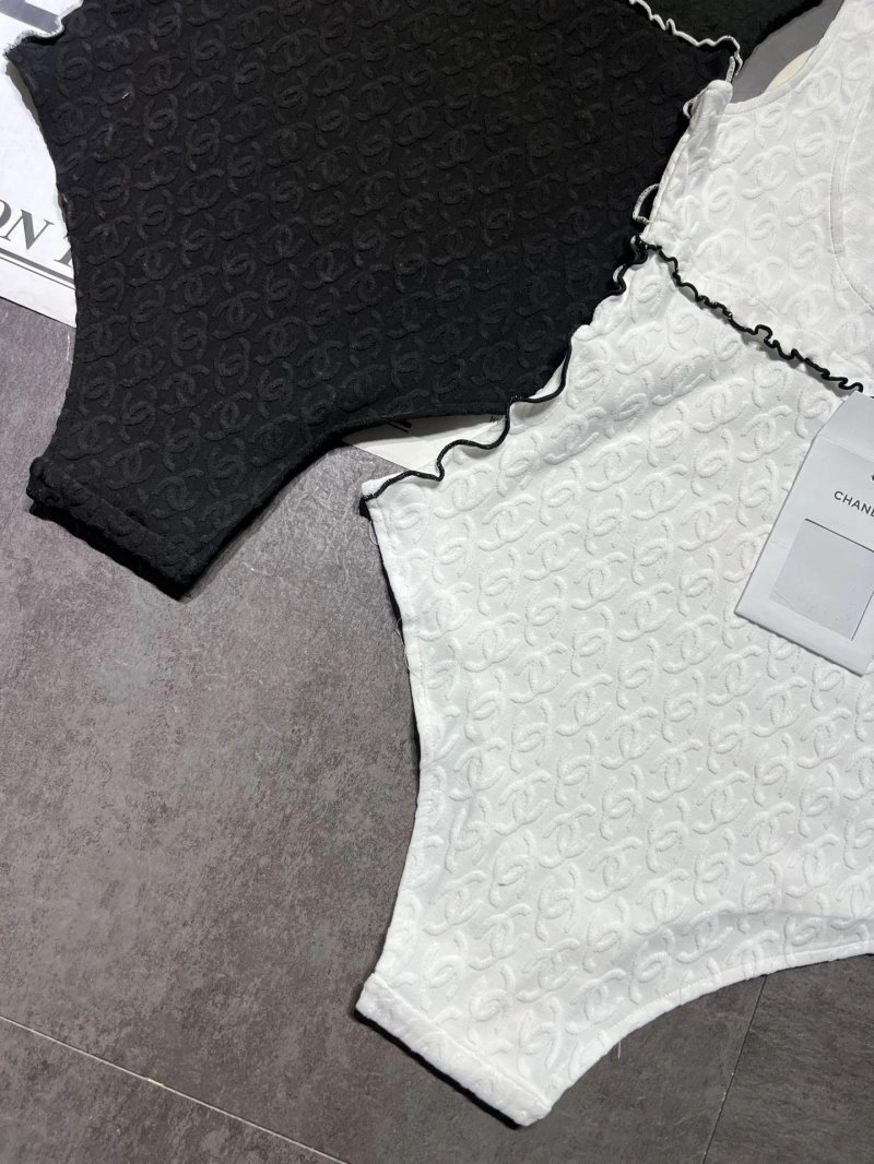 Cut-rate Chanel Vest