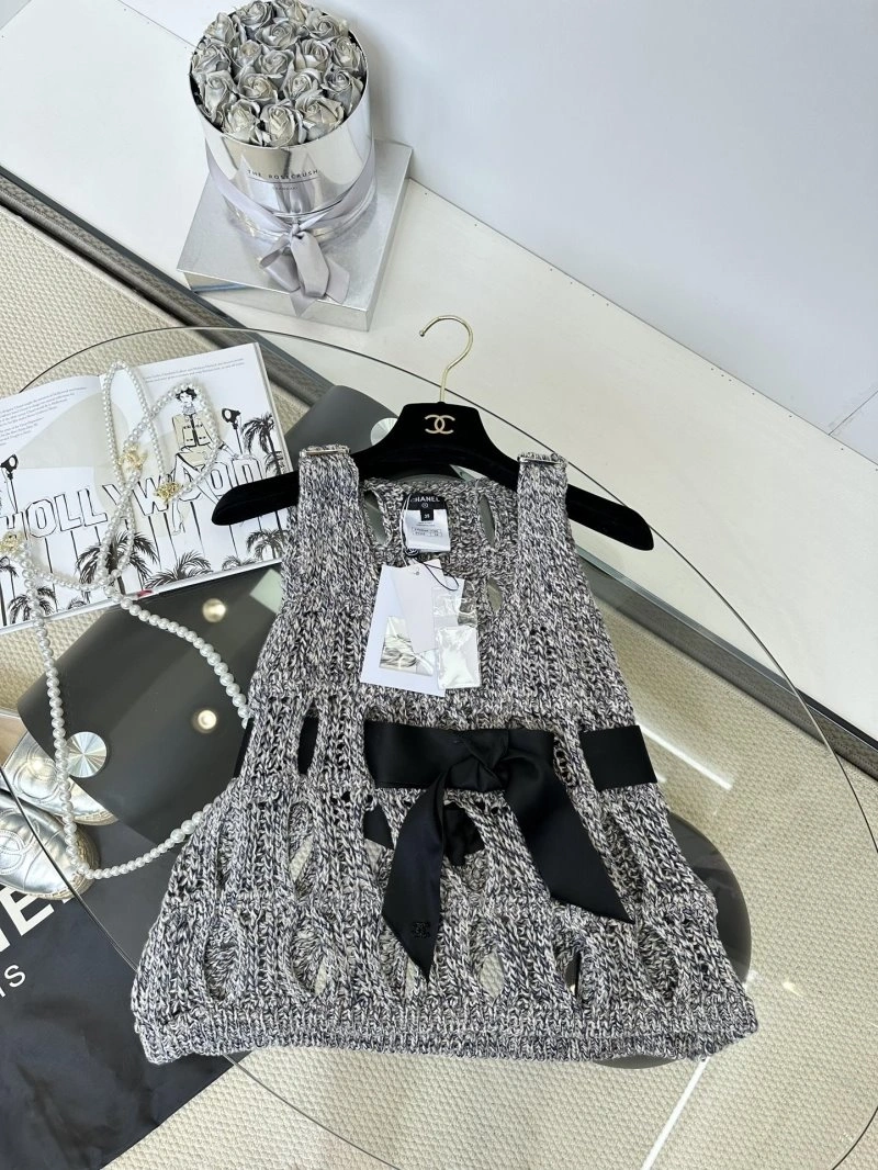 Precise copy Chanel Vest