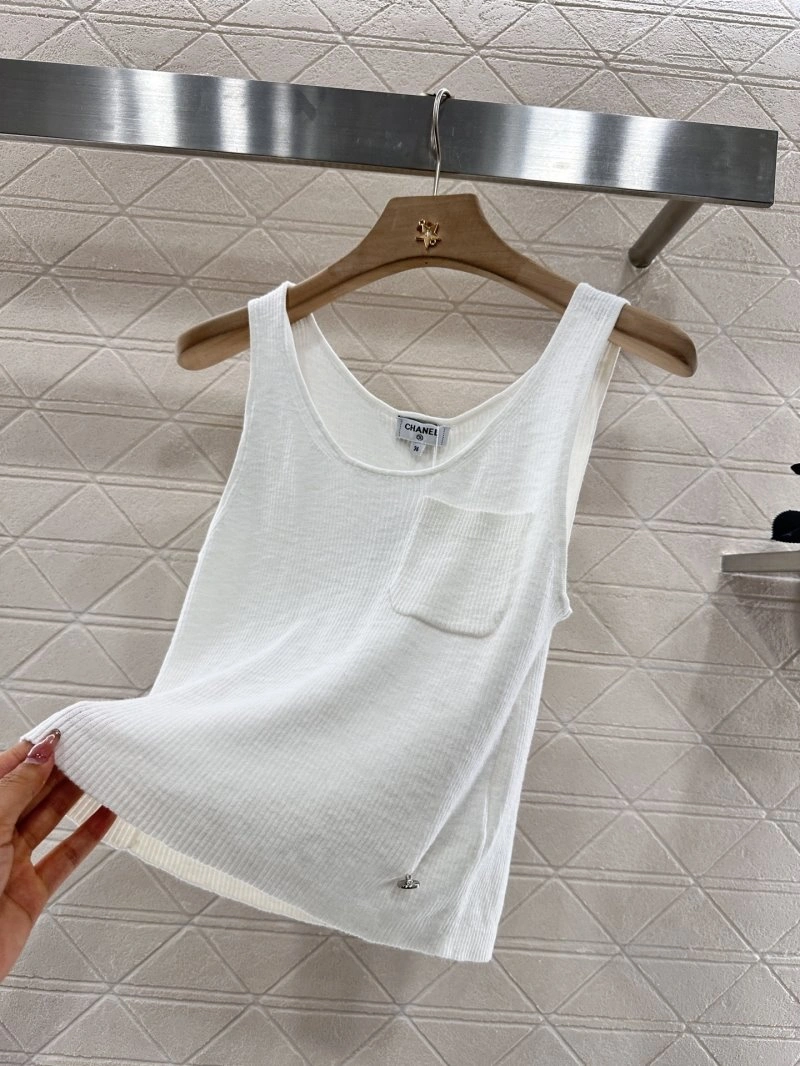 Top match Chanel Vest