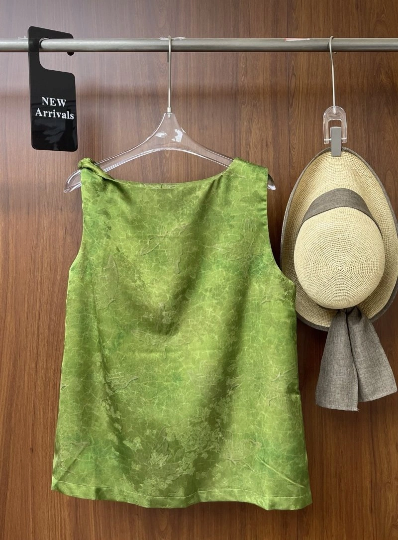 Inexpensive Chanel Vest