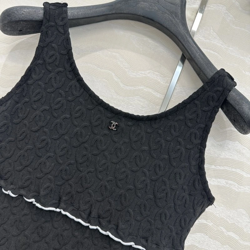 Top match Chanel Vest