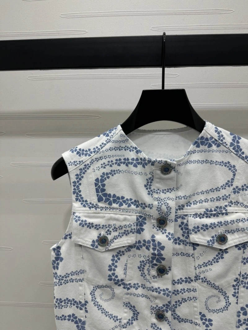 Indistinguishable Chanel Vest