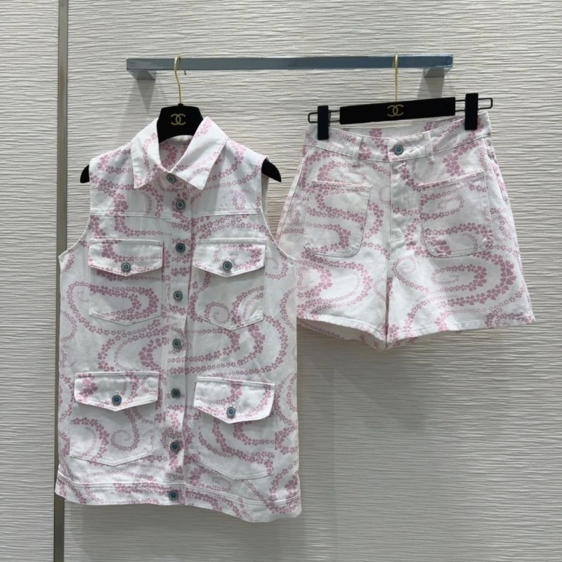 Inexpensive Chanel Vest