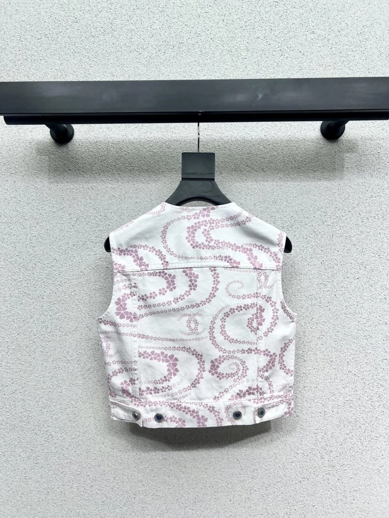 Top match Chanel Vest