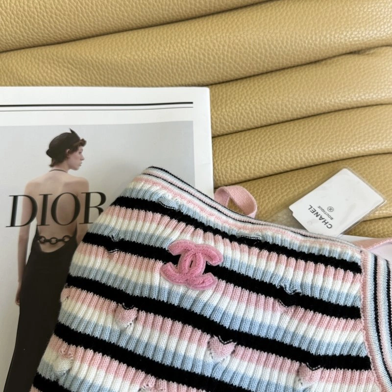 Exact replica Chanel Vest