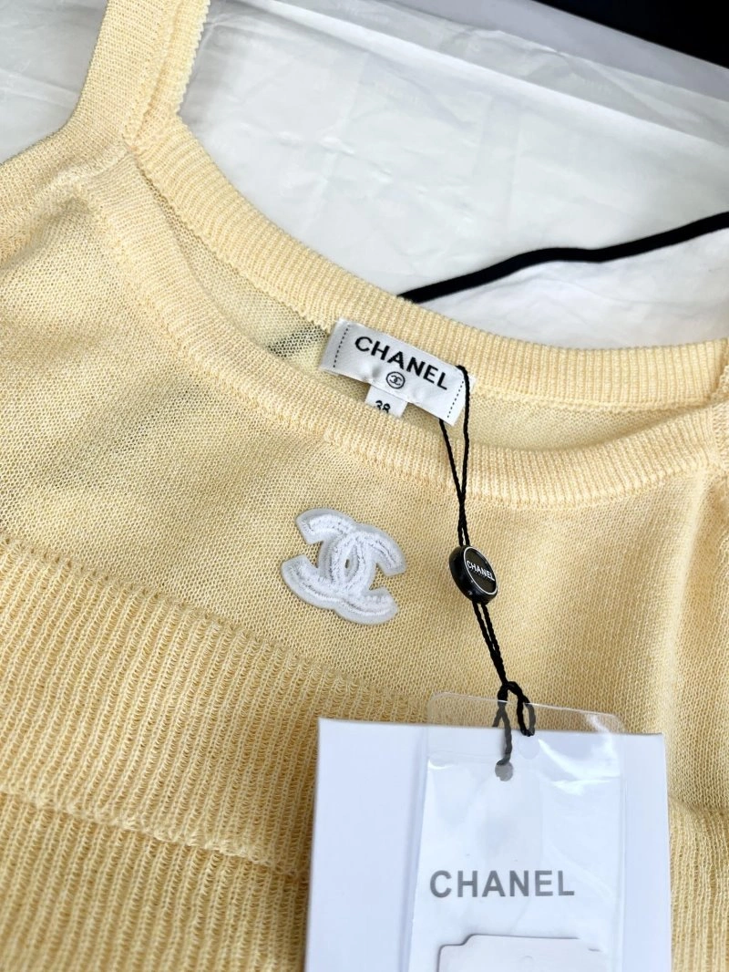 Top match Chanel Vest