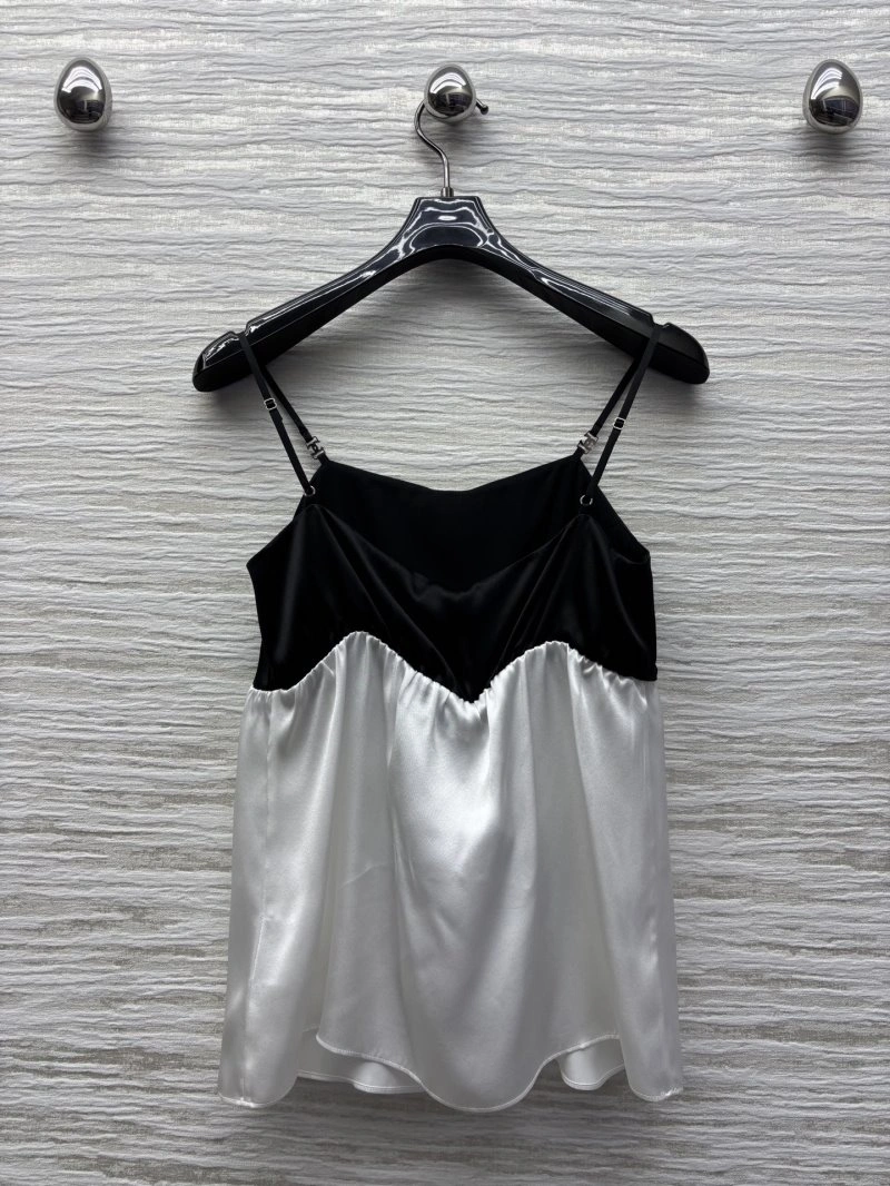 Legit Chanel Vest