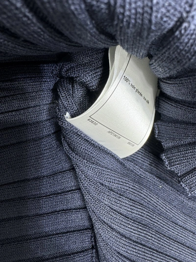 Legit Chanel Vest