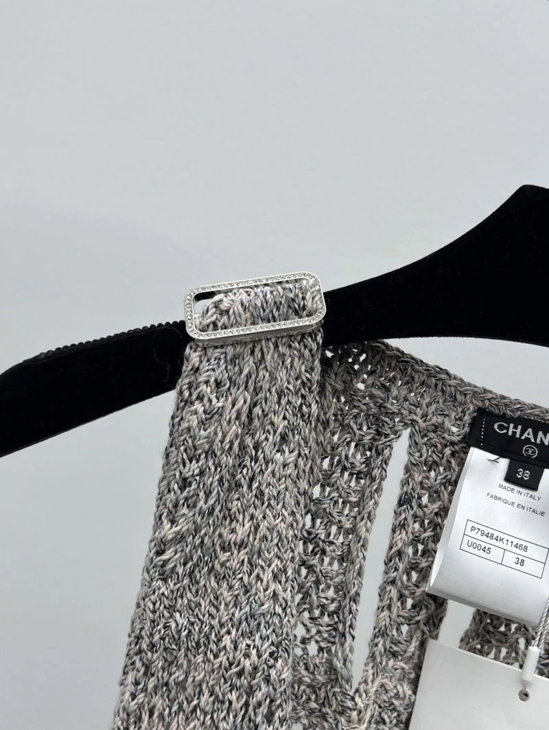 Top match Chanel Vest