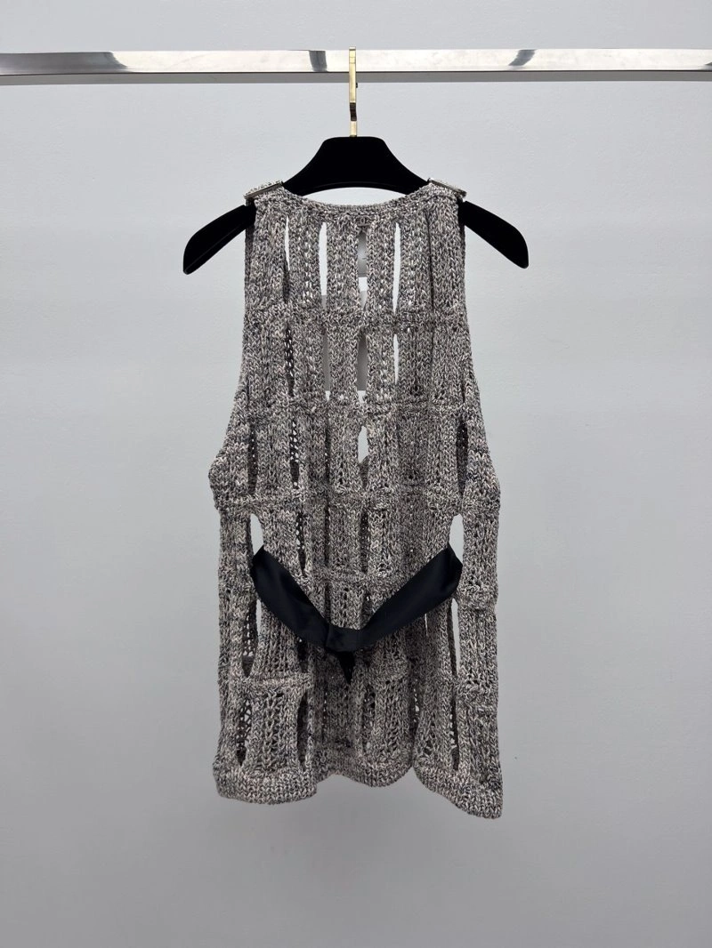 Top match Chanel Vest