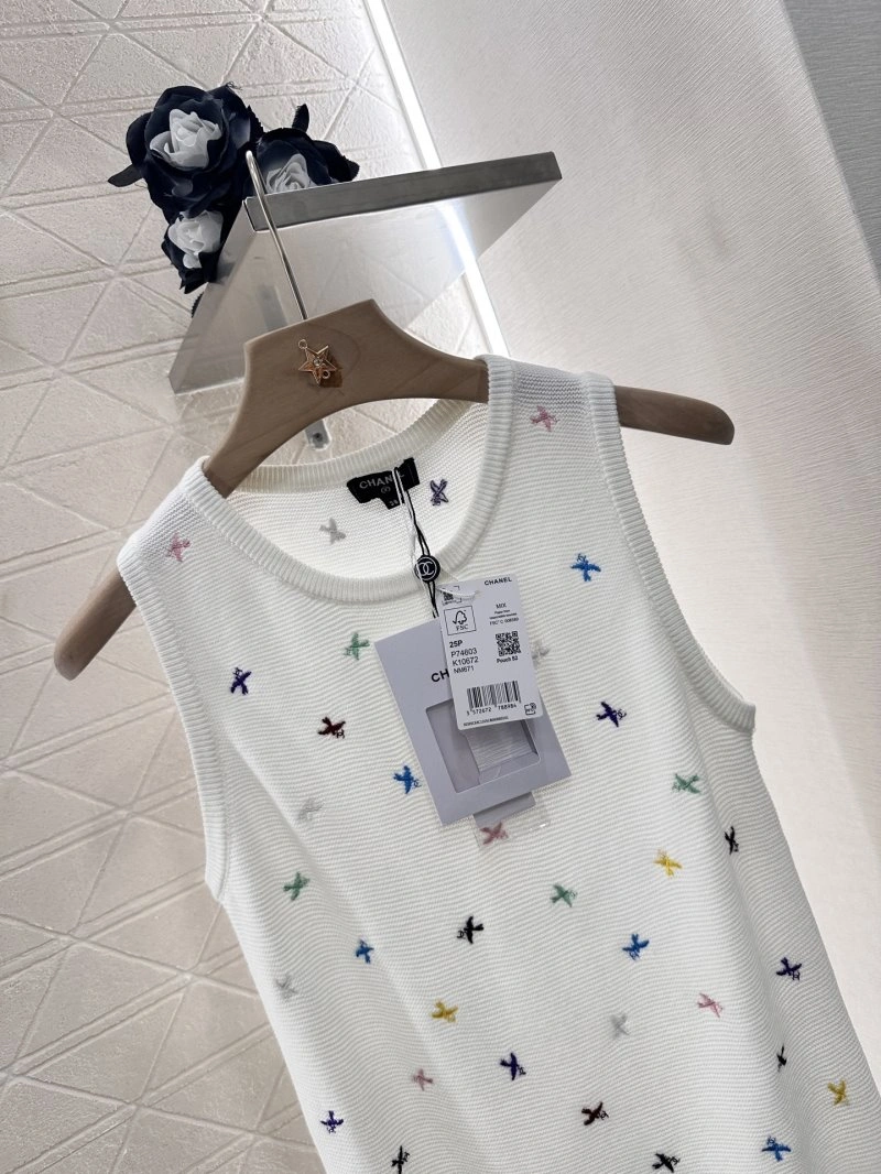 Precise copy Chanel Vest