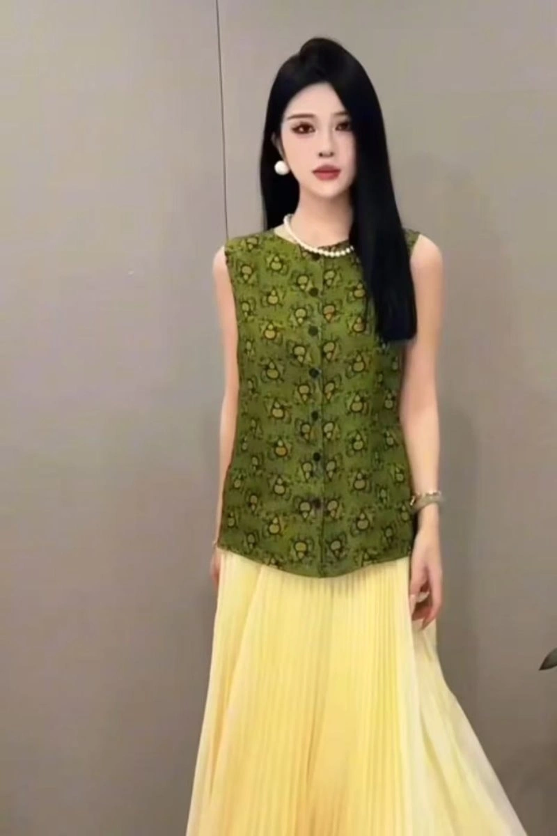 Economical Chanel Vest