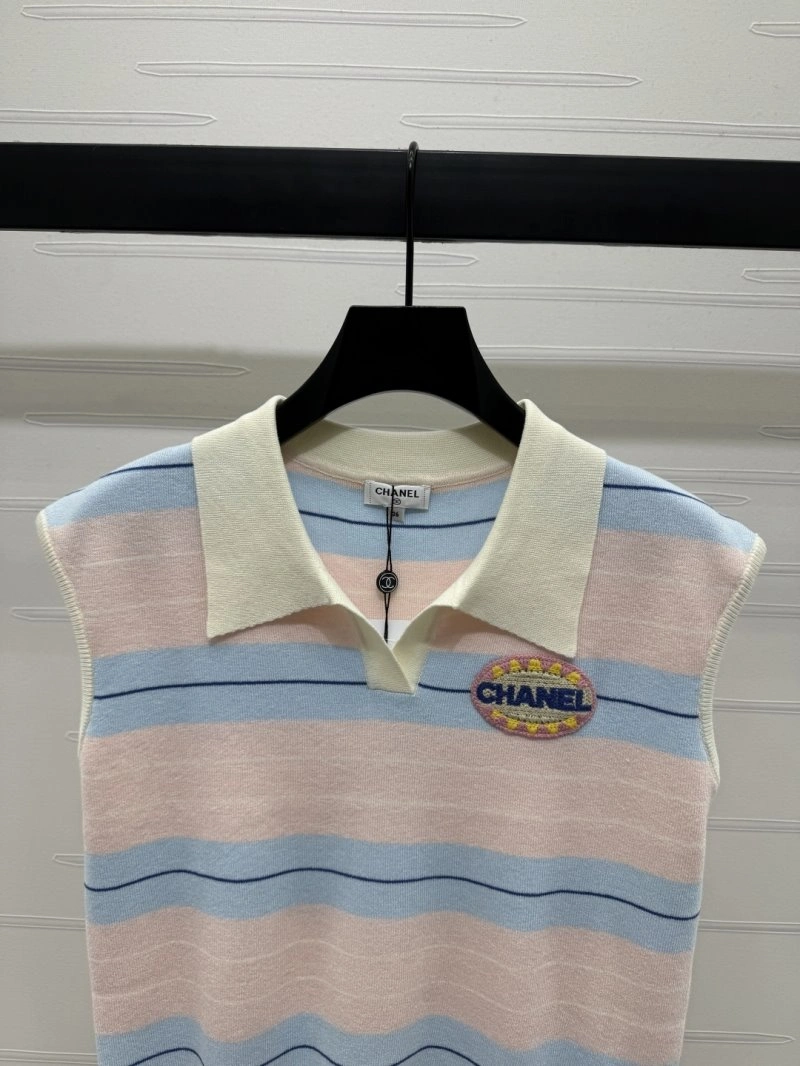 Precise copy Chanel Vest