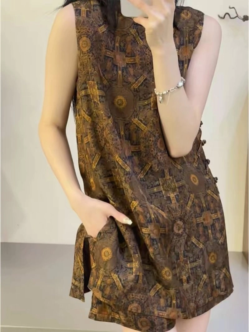Cut-rate Chanel Vest
