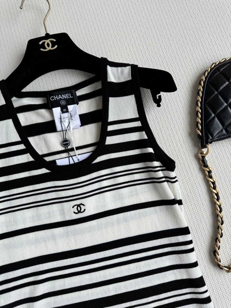 Cut-rate Chanel Vest