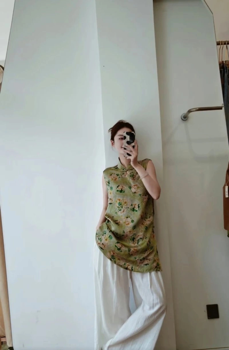 Cut-rate Chanel Vest