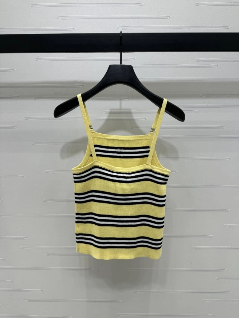 Top match Chanel Vest