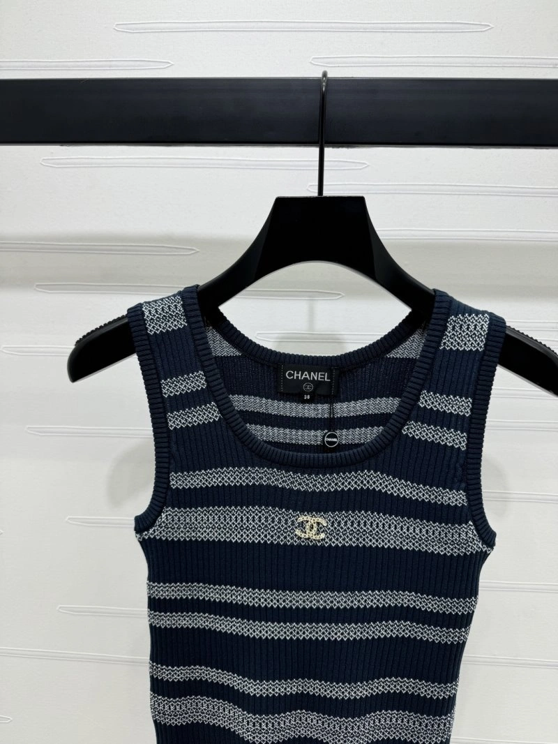 Precise copy Chanel Vest