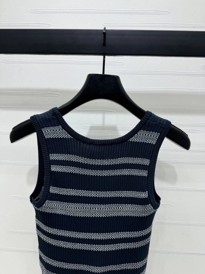 Precise copy Chanel Vest