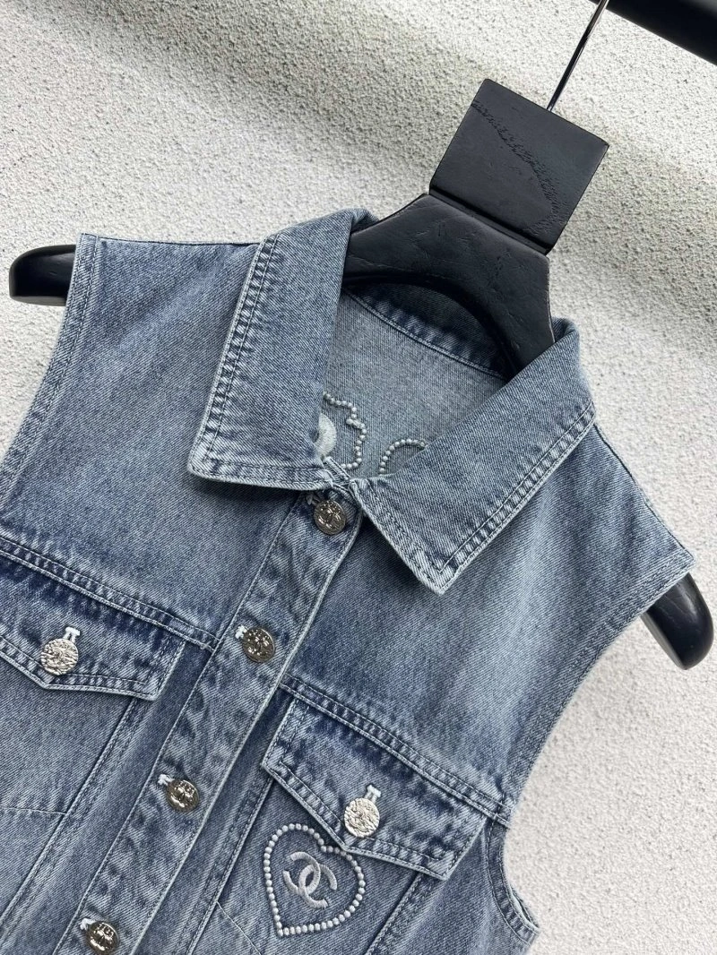 Precise copy Chanel Vest