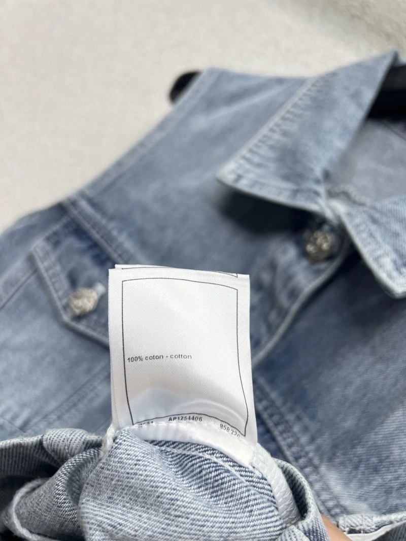 Precise copy Chanel Vest