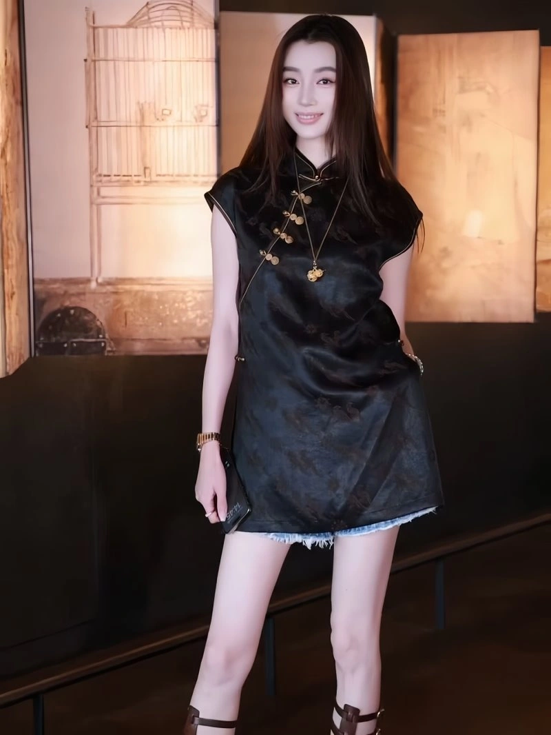 Exact replica Chanel Vest
