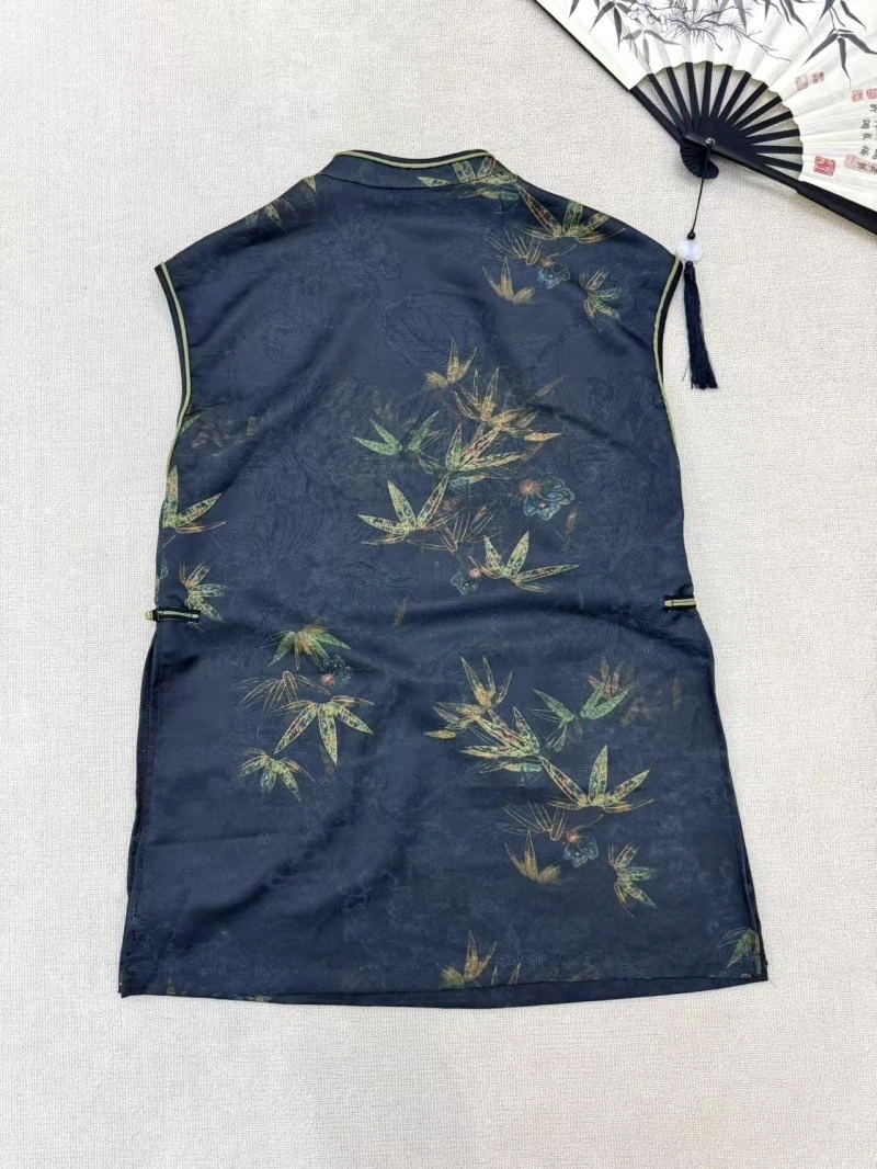 Exact replica Chanel Vest